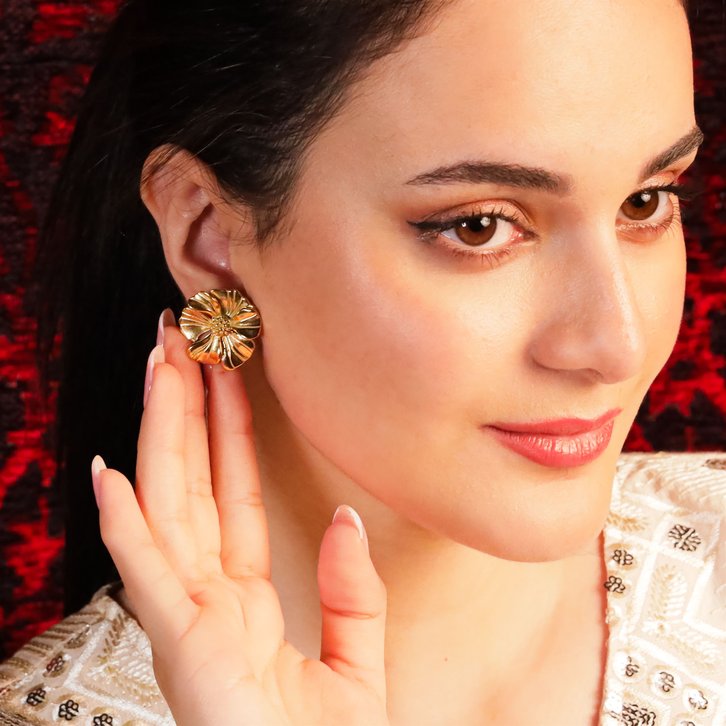 Golden Single Flower Earring