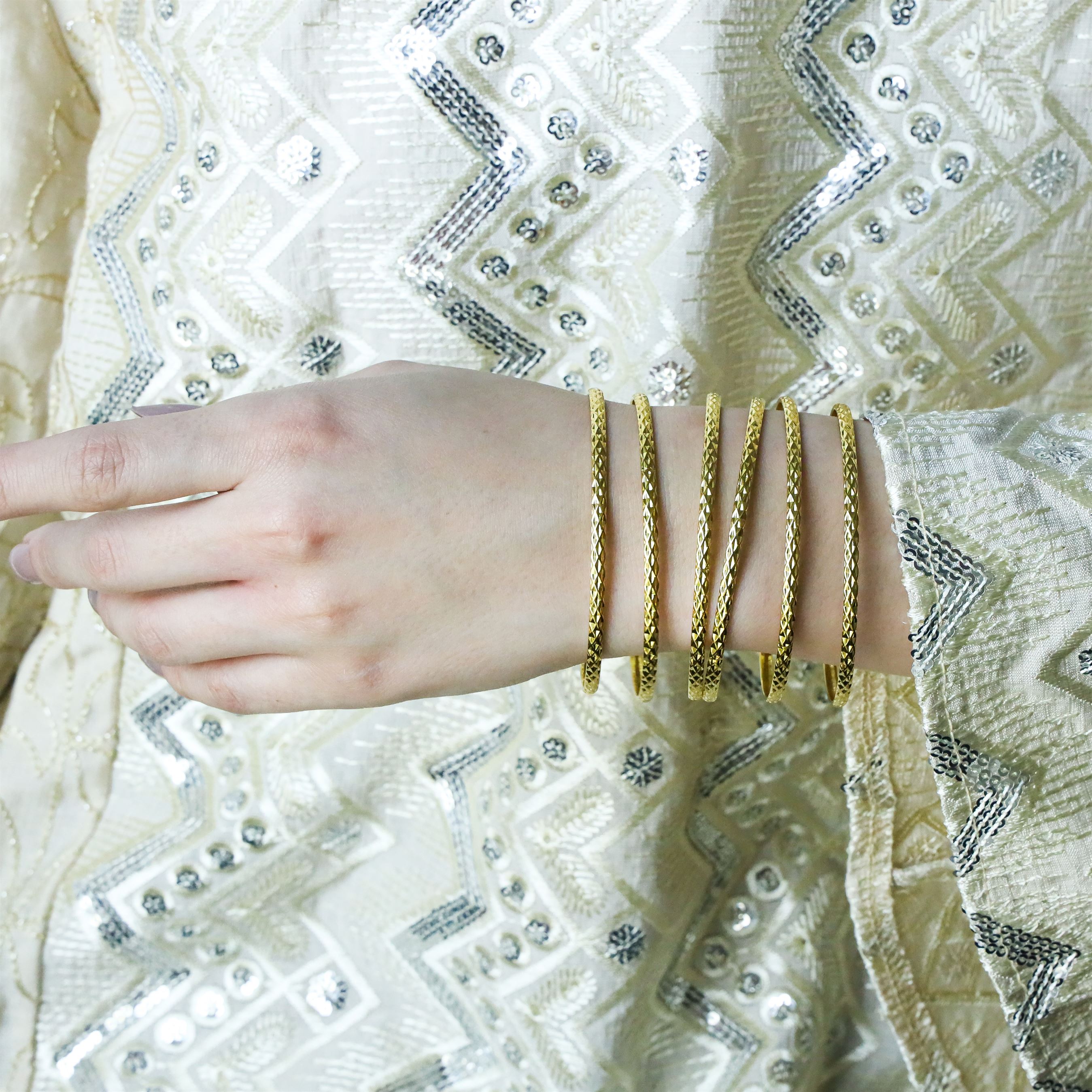 6 Pcs Hammered Bangles