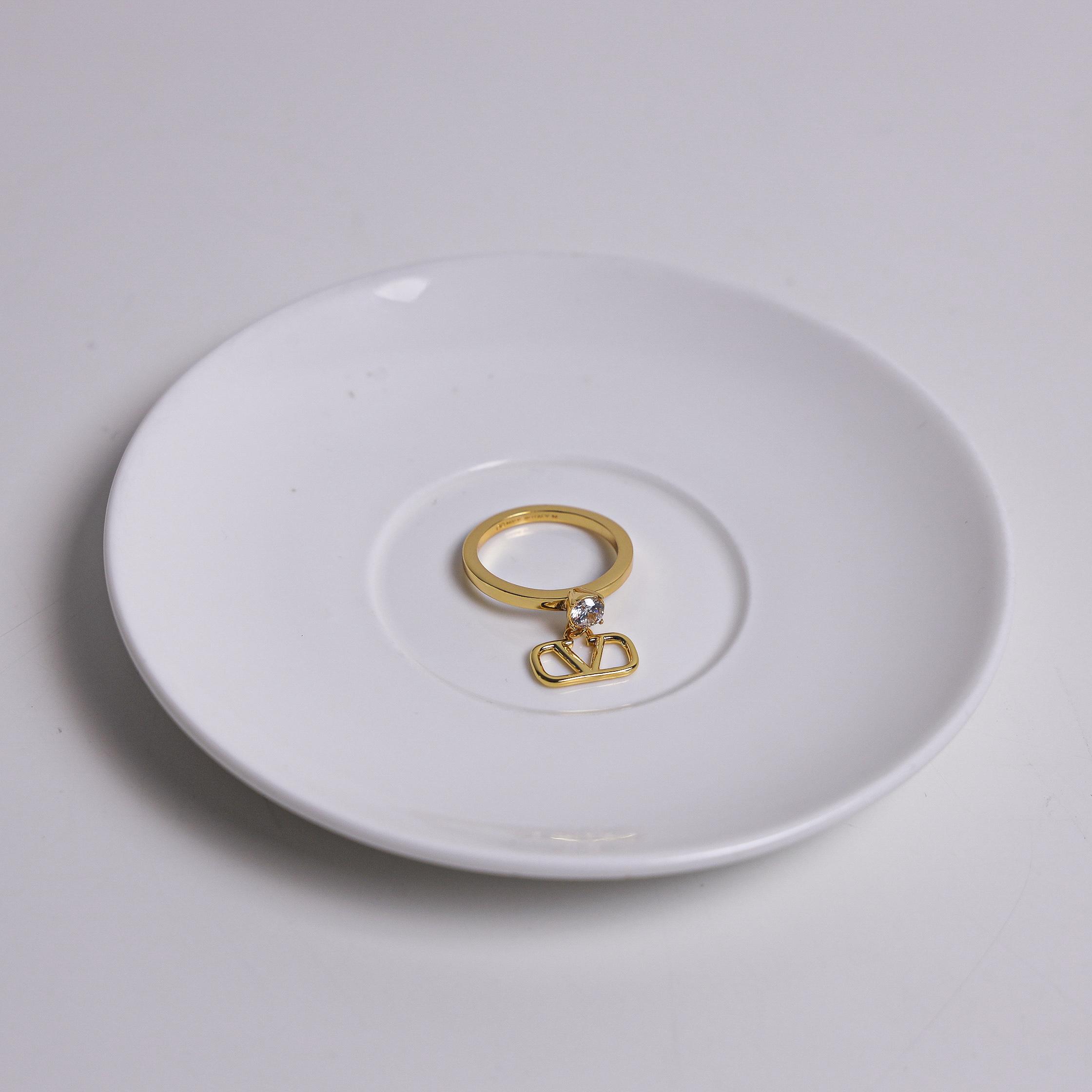 VAL - Diamond Dropped V logo Ring